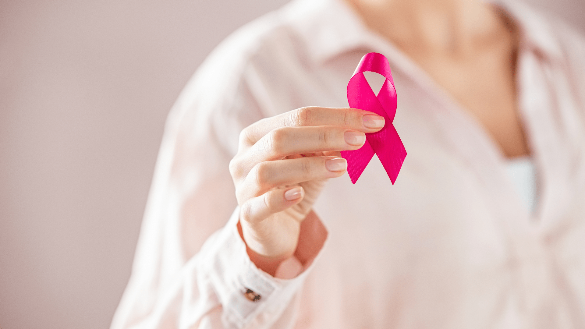 Outubro Rosa: o que é e qual a importância para a mulher idosa - Geridades